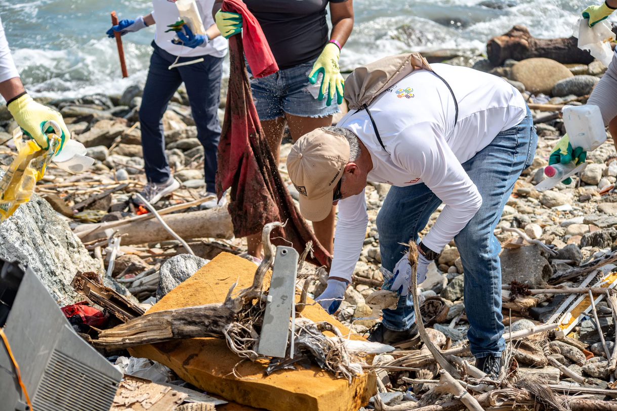 Coca-Cola FEMSA Venezuela celebró Día Mundial de Limpieza de Playas con ...